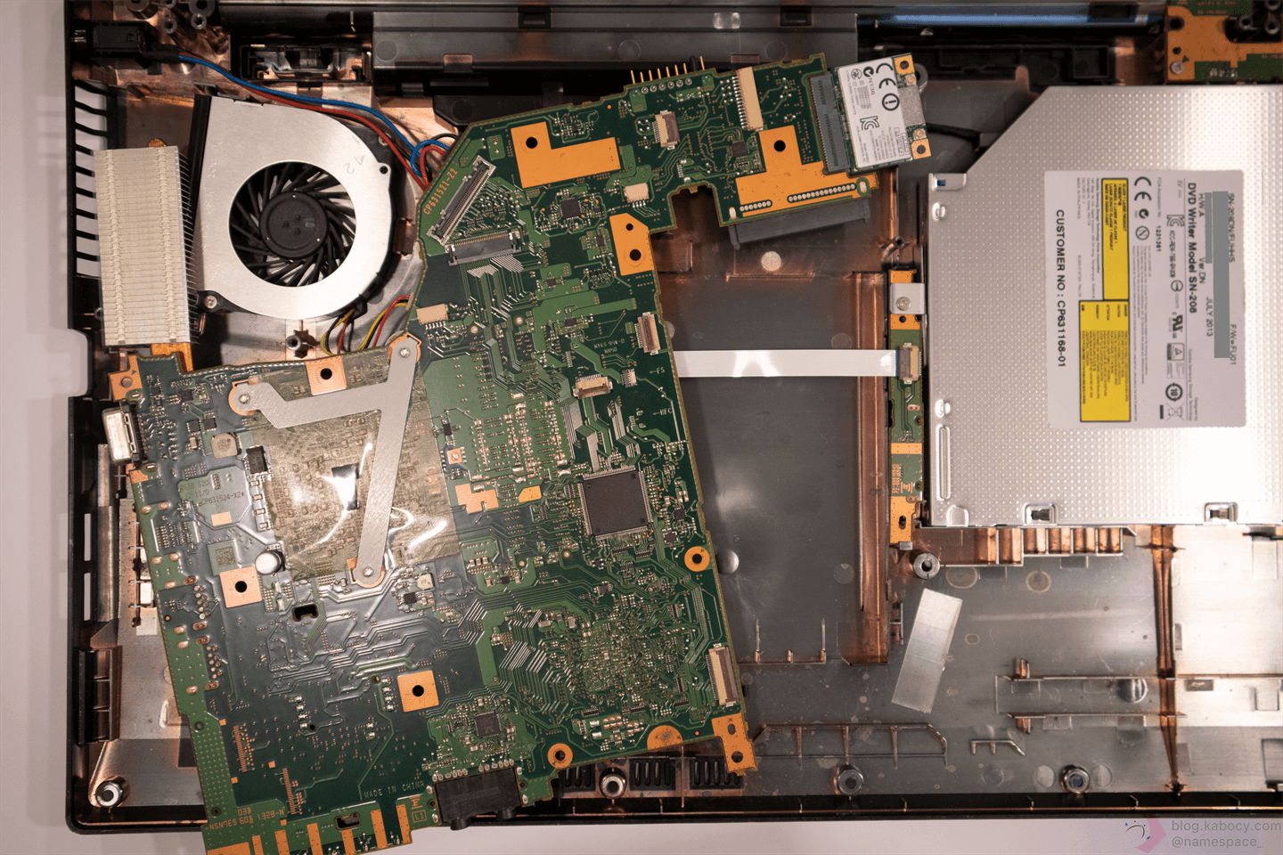 LIFEBOOK A573/G, A553/G, A553/HのCPU交換方法 – ページ 4 – あの角を曲がれば、かぼしー