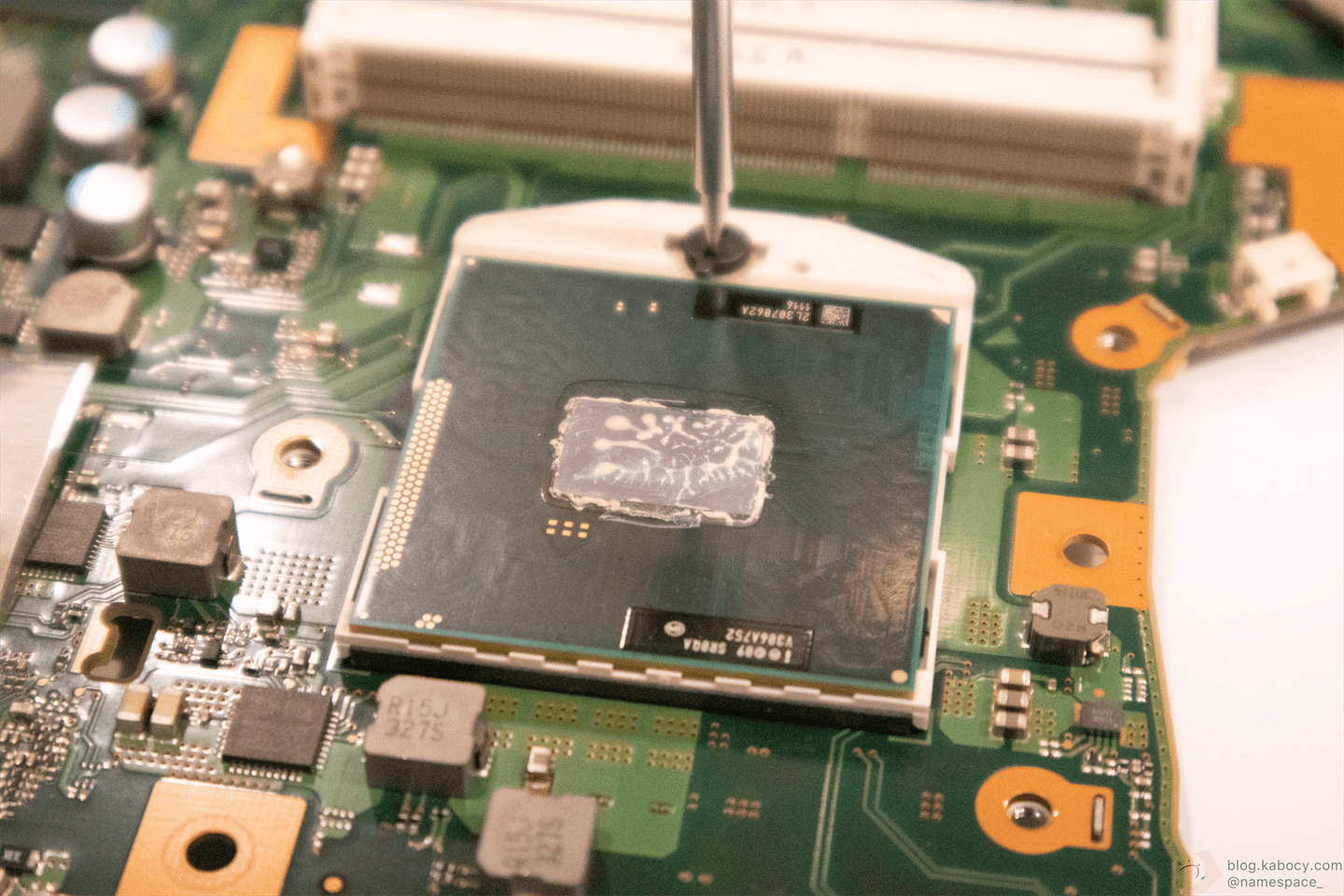 LIFEBOOK A573/G, A553/G, A553/HのCPU交換方法 – ページ 5 – あの角を曲がれば、かぼしー